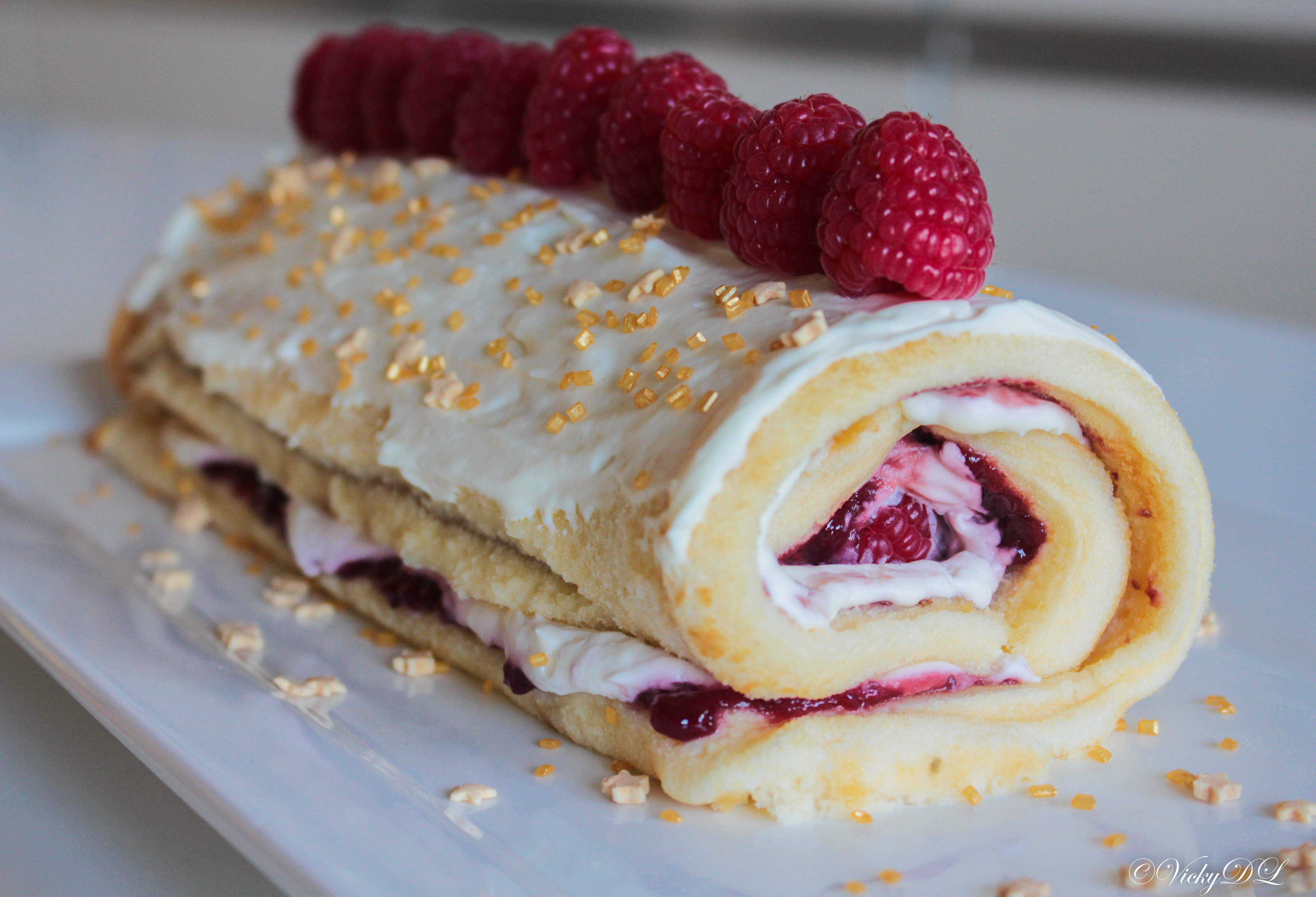 Kerststronk met framboos – Vickylicious