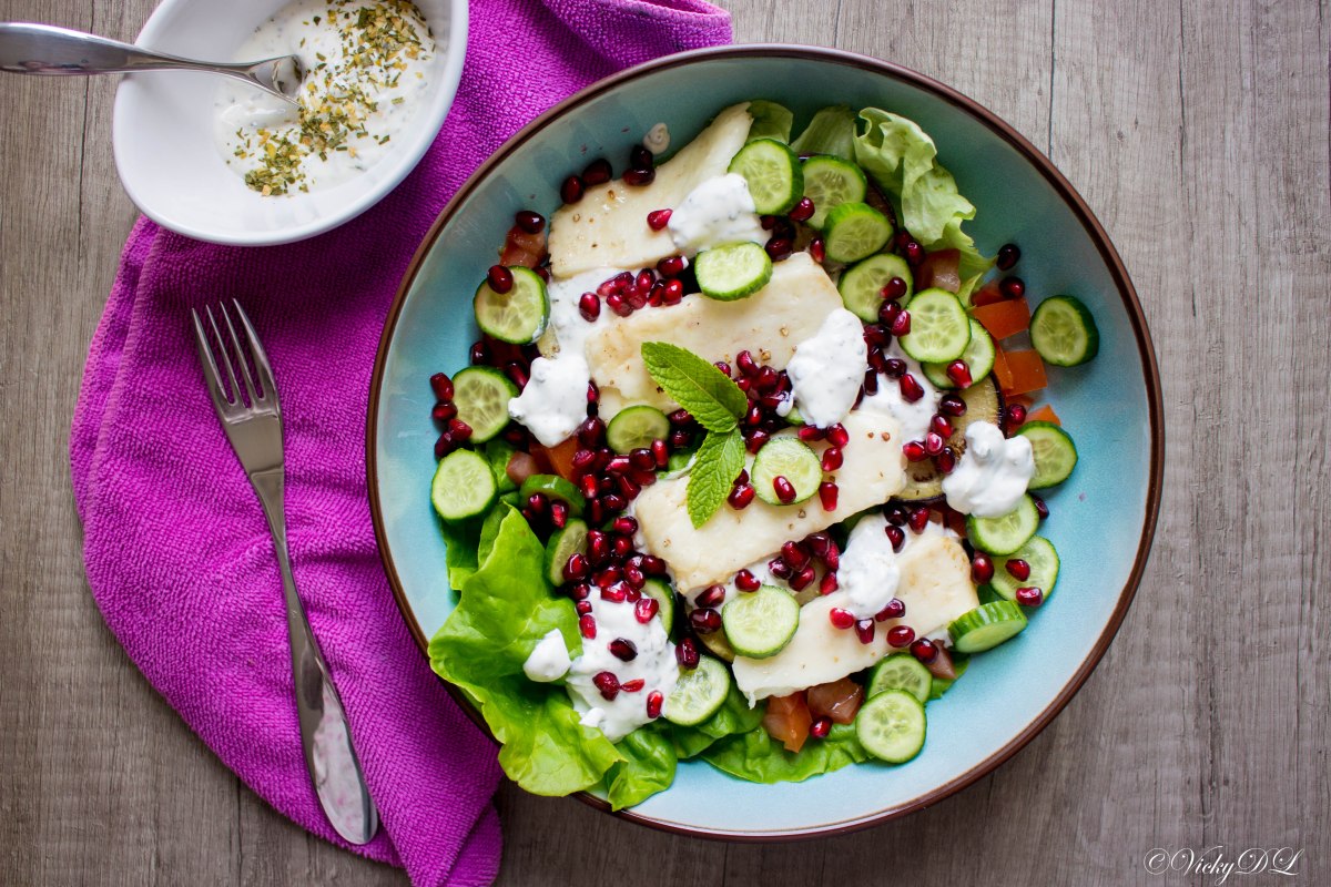 Salade van halloumi, aubergine, granaatappel en tzatziki – Vickylicious