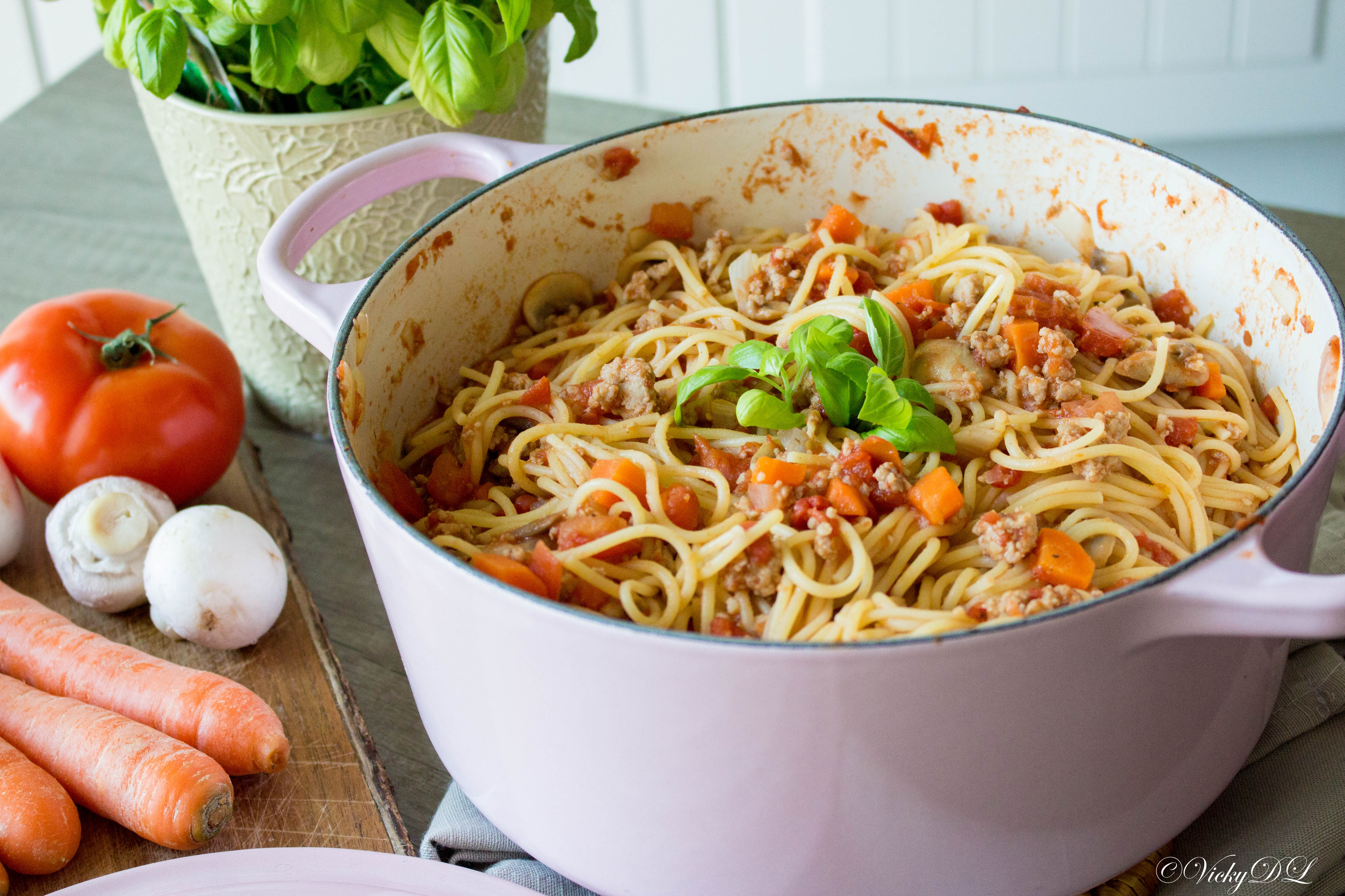 Spaghetti bolognese – Vickylicious