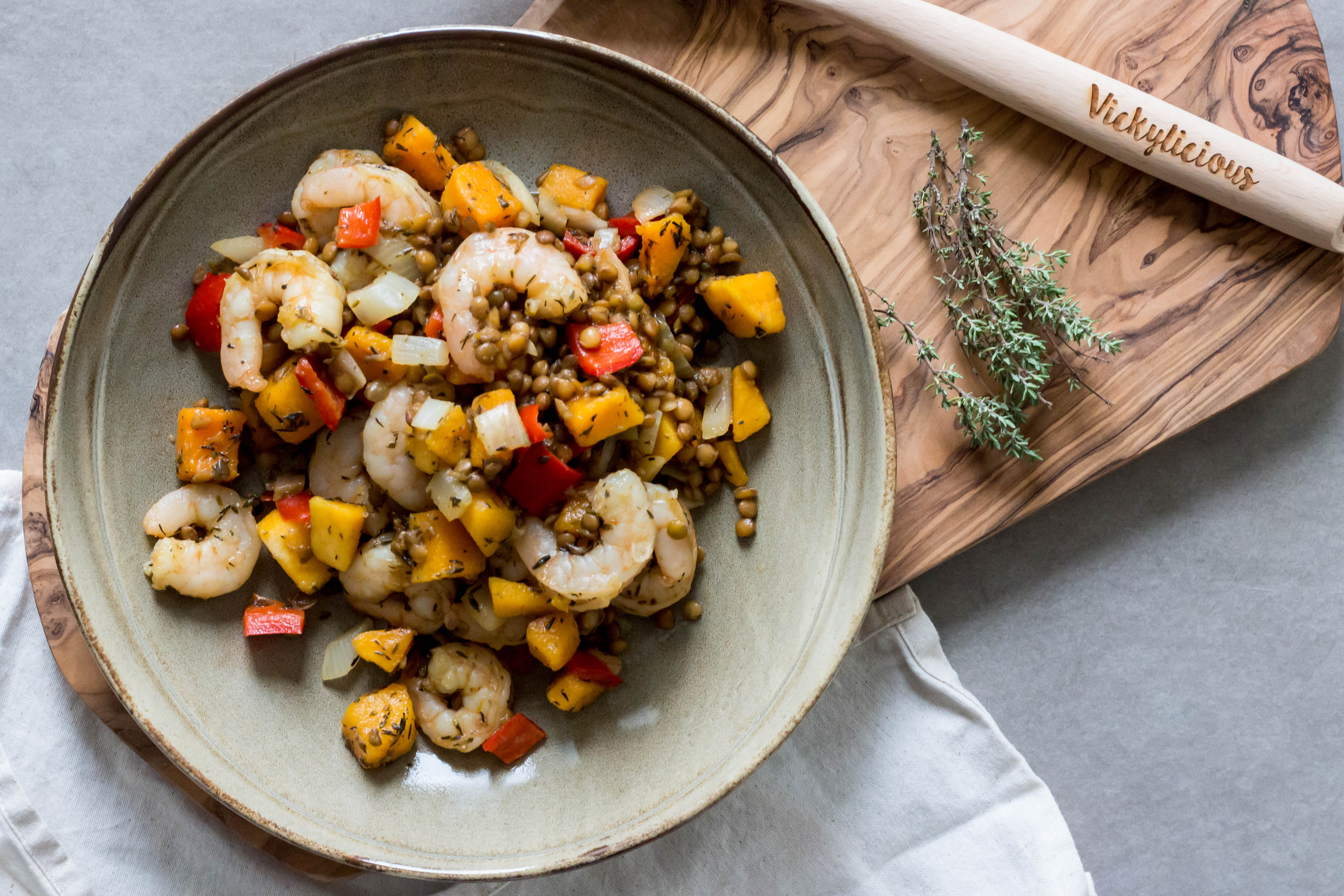 Wok van linzen, pompoen en scampi’s – Vickylicious