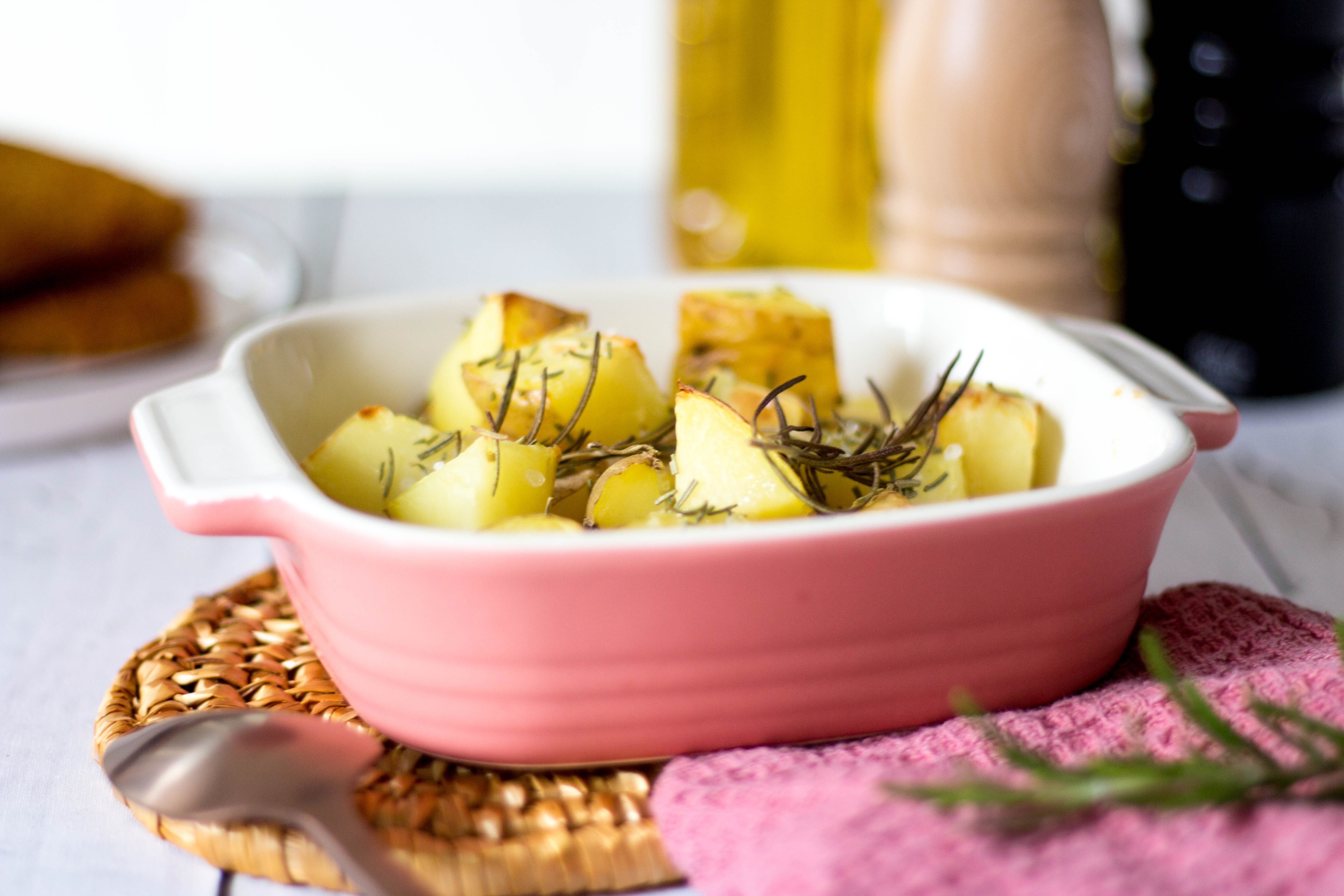 Aardappelen uit de oven met rozemarijn en grof zeezout – Vickylicious